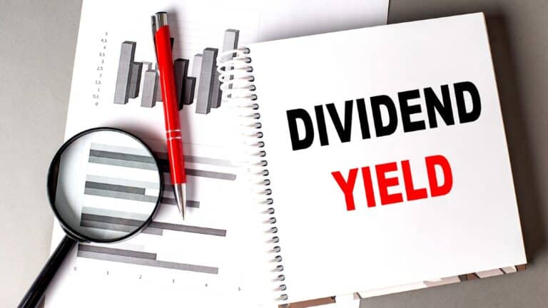 9.2% yield! 4 dividend stocks to consider buying right now | The ...